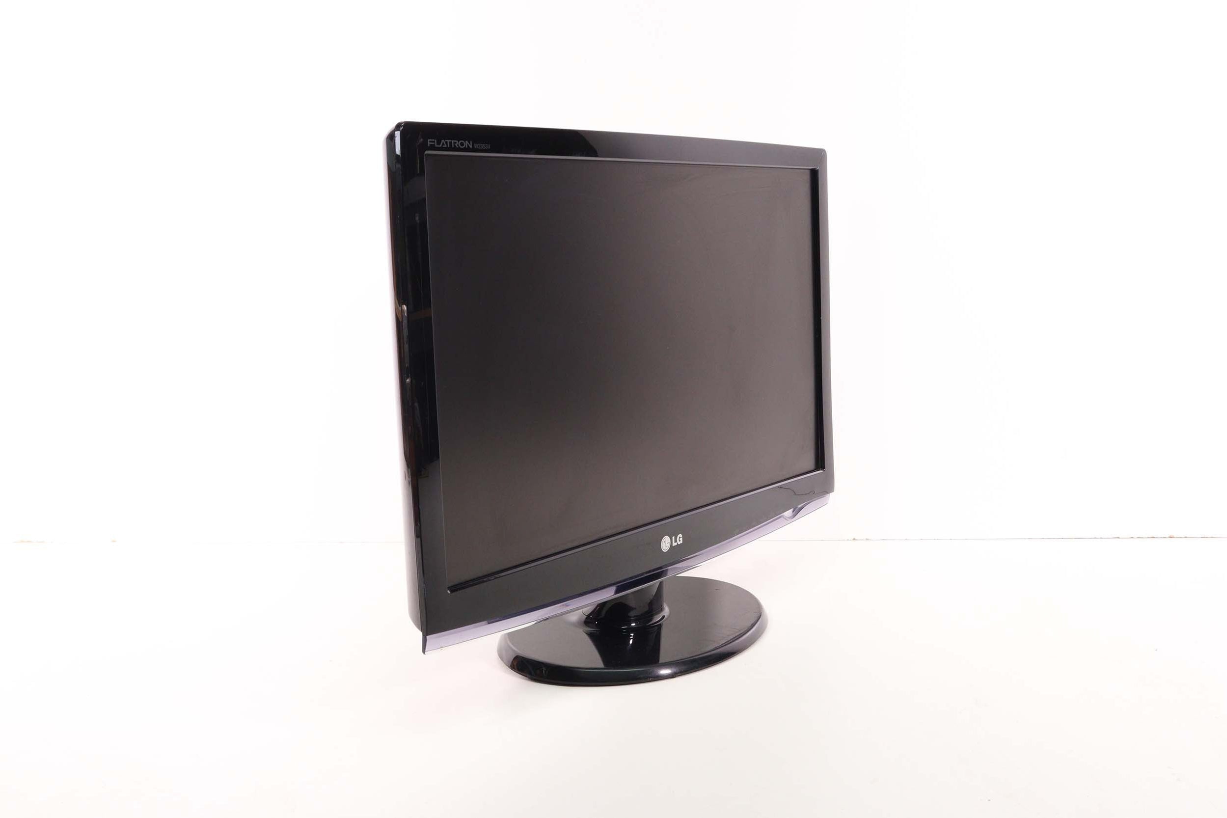 LG W2353V 23inch monitor (D-Sub, DVI, HDMI) — SpenCertified