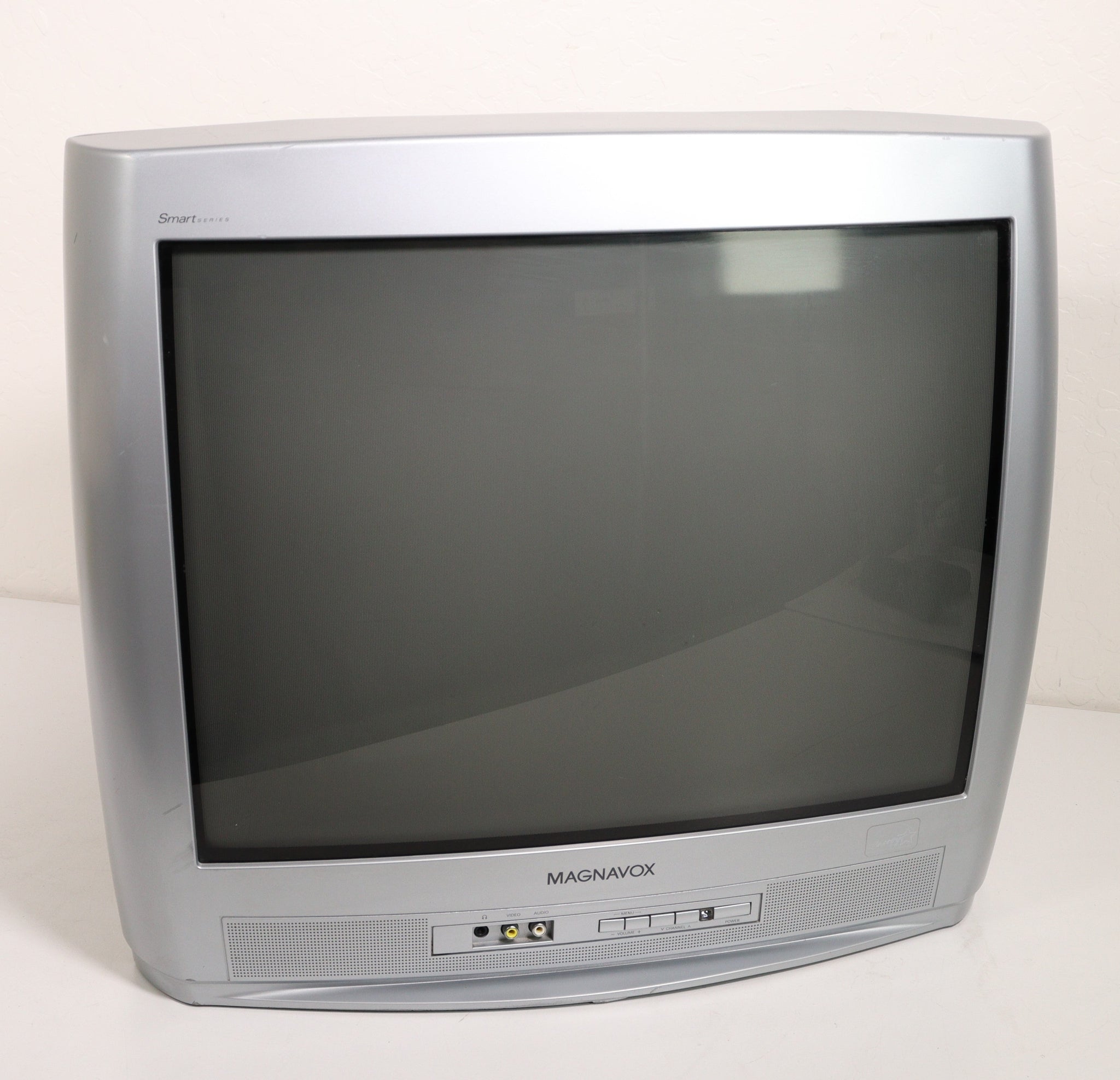 Magnavox 20MT1331/17 20 Inch Portable Tube TV Television System