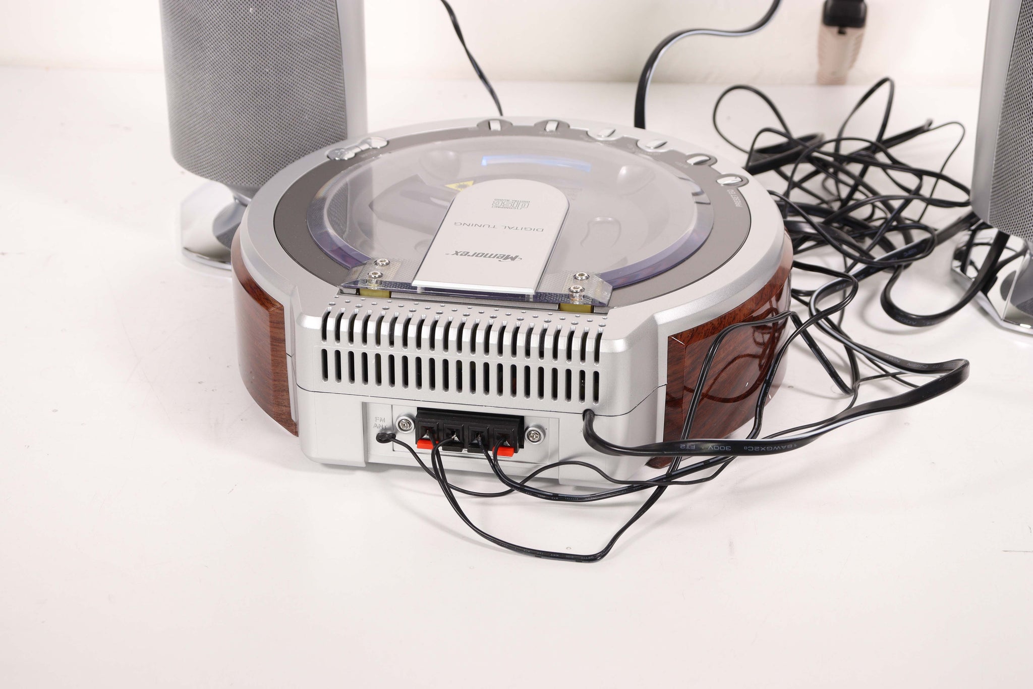 Memorex MX4107 CD Player Speaker Radio System