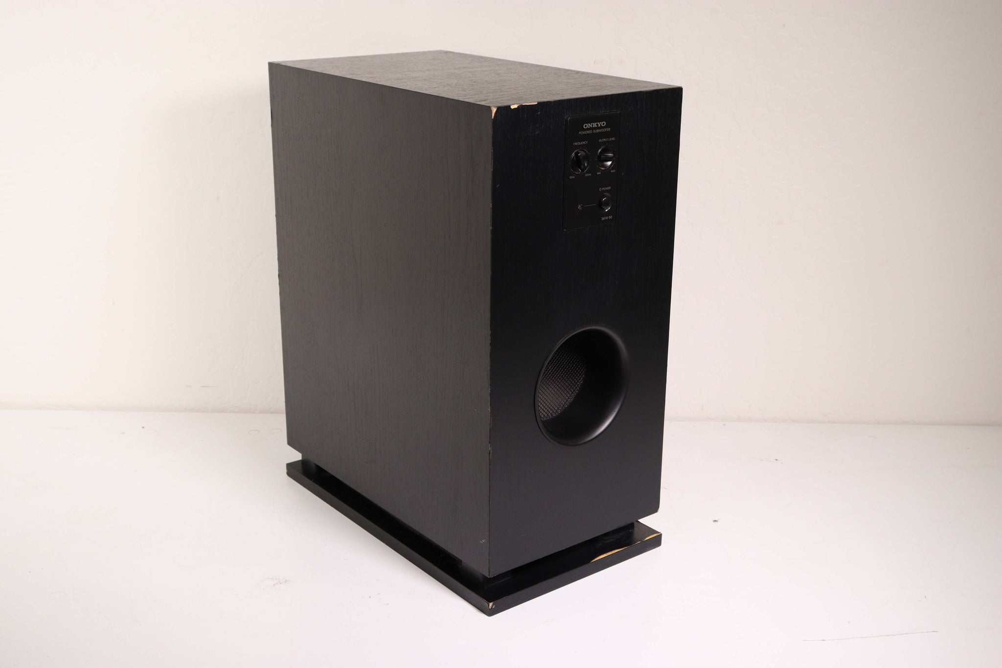 Onkyo SKW-50 Powered Subwoofer Speaker 70 Watts
