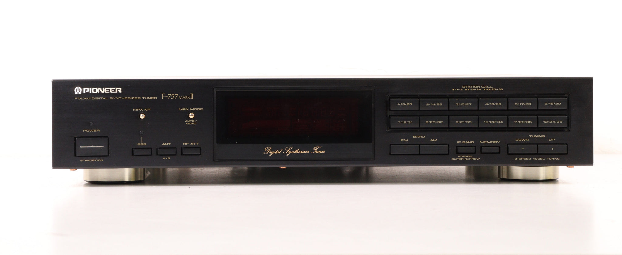 Pioneer F-757 Mark 2 Digital Tuner and Pioneer A-676 Amplifier Home Au