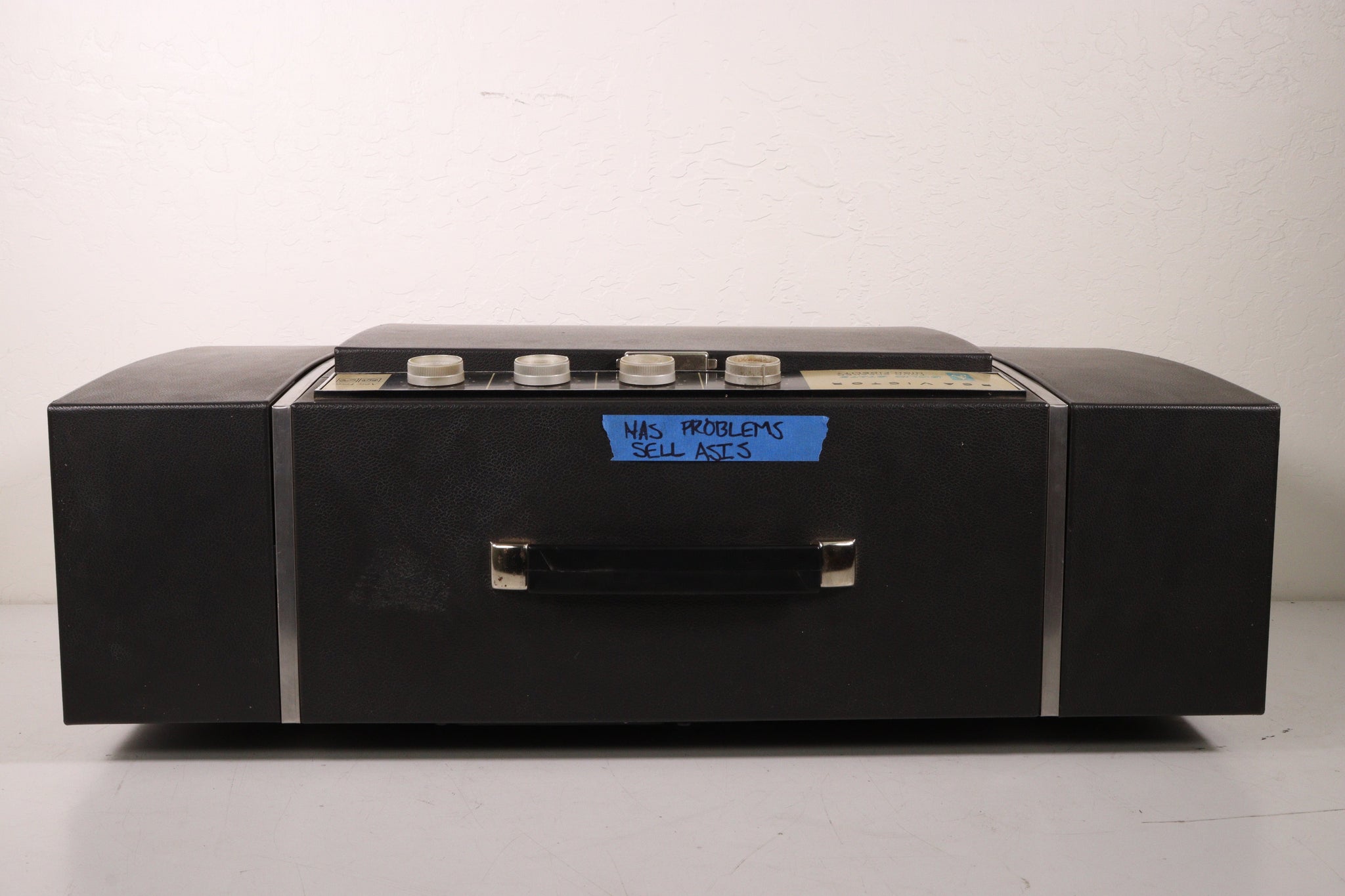 RCA Victor New Vista Portable Turn Table (AS IS)