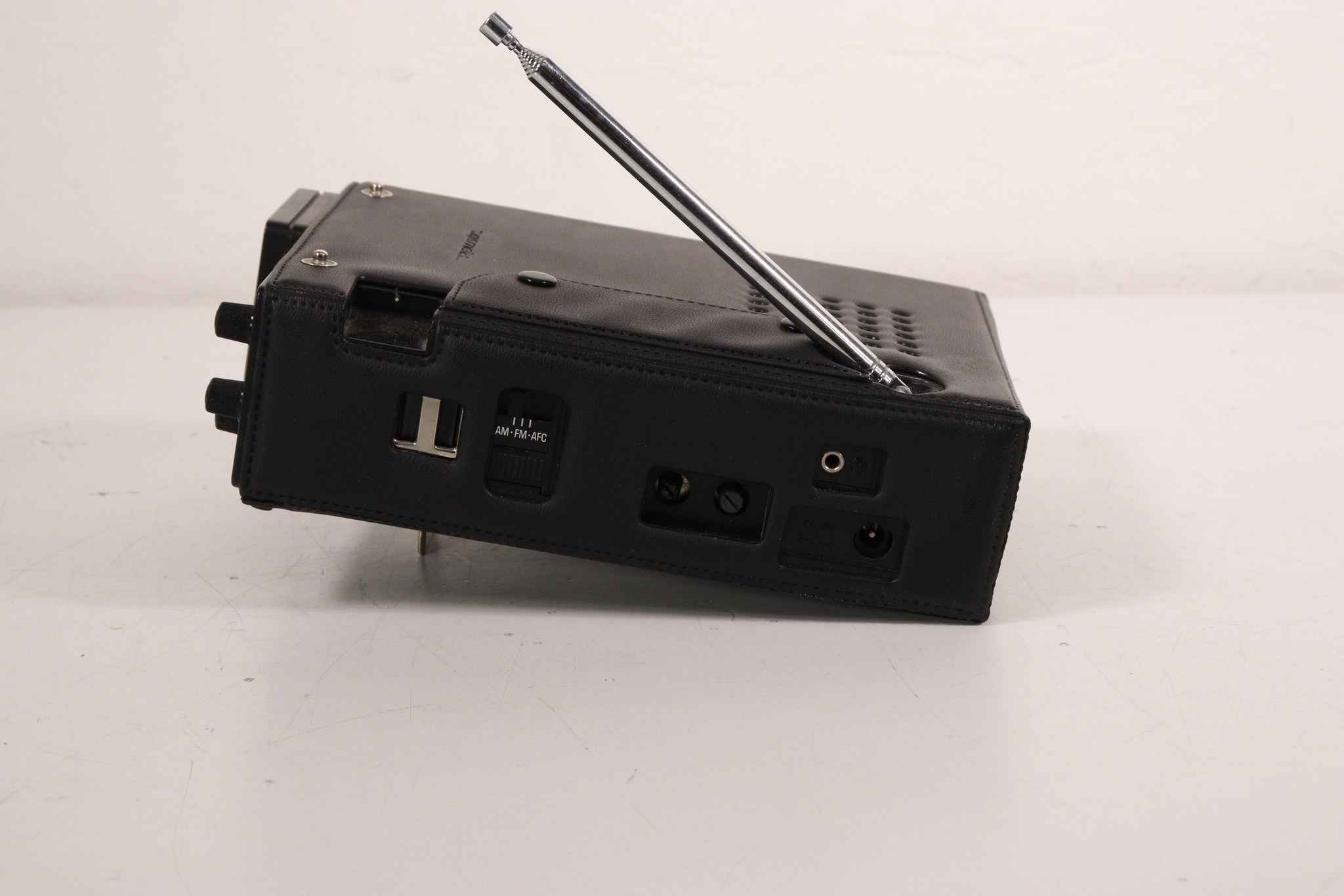 RadioShack Radio Tuning Portable Tuner Device in Case (No Power Cord,