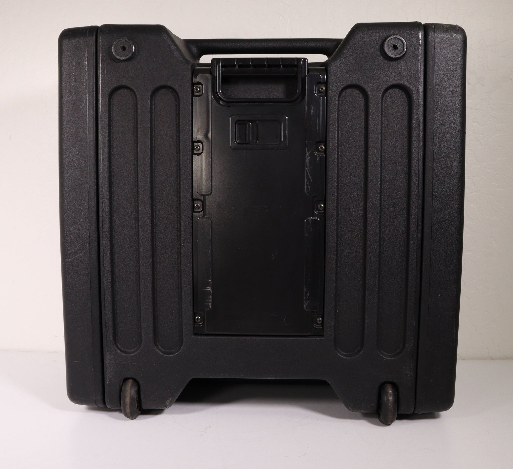 SKB Stereo Rack Portable Plastic Protective Case with Wheels