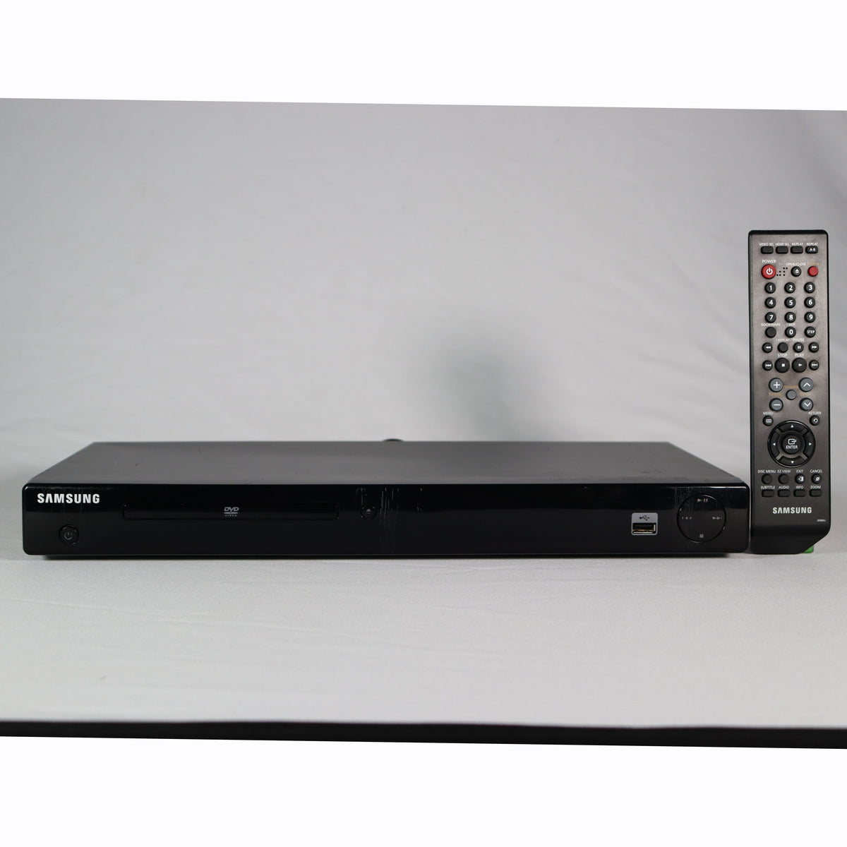 Samsung DVD-1080P9/XAA Single Disc DVD/CD Player with Dolby Digital ...