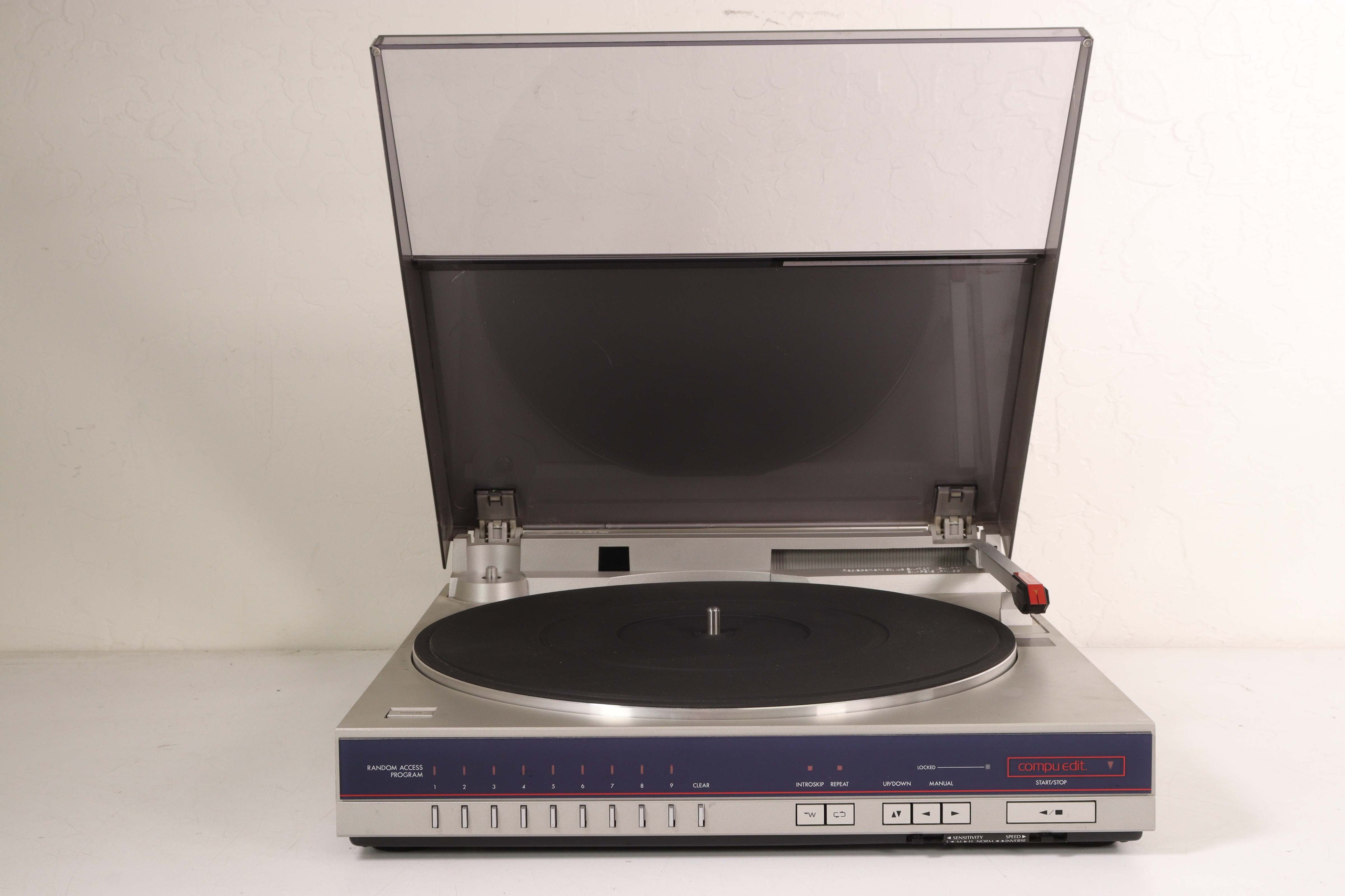 Sansui P-M77 Fully Automatic Direct Drive Linear Tracking Turntable Ma ...
