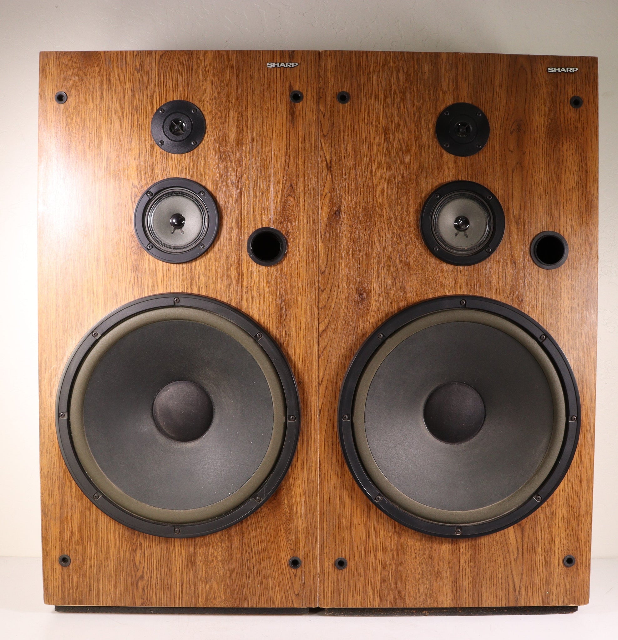 Sharp CP-8620 Large Tower Speaker Pair 8 Ohms 120 Watts