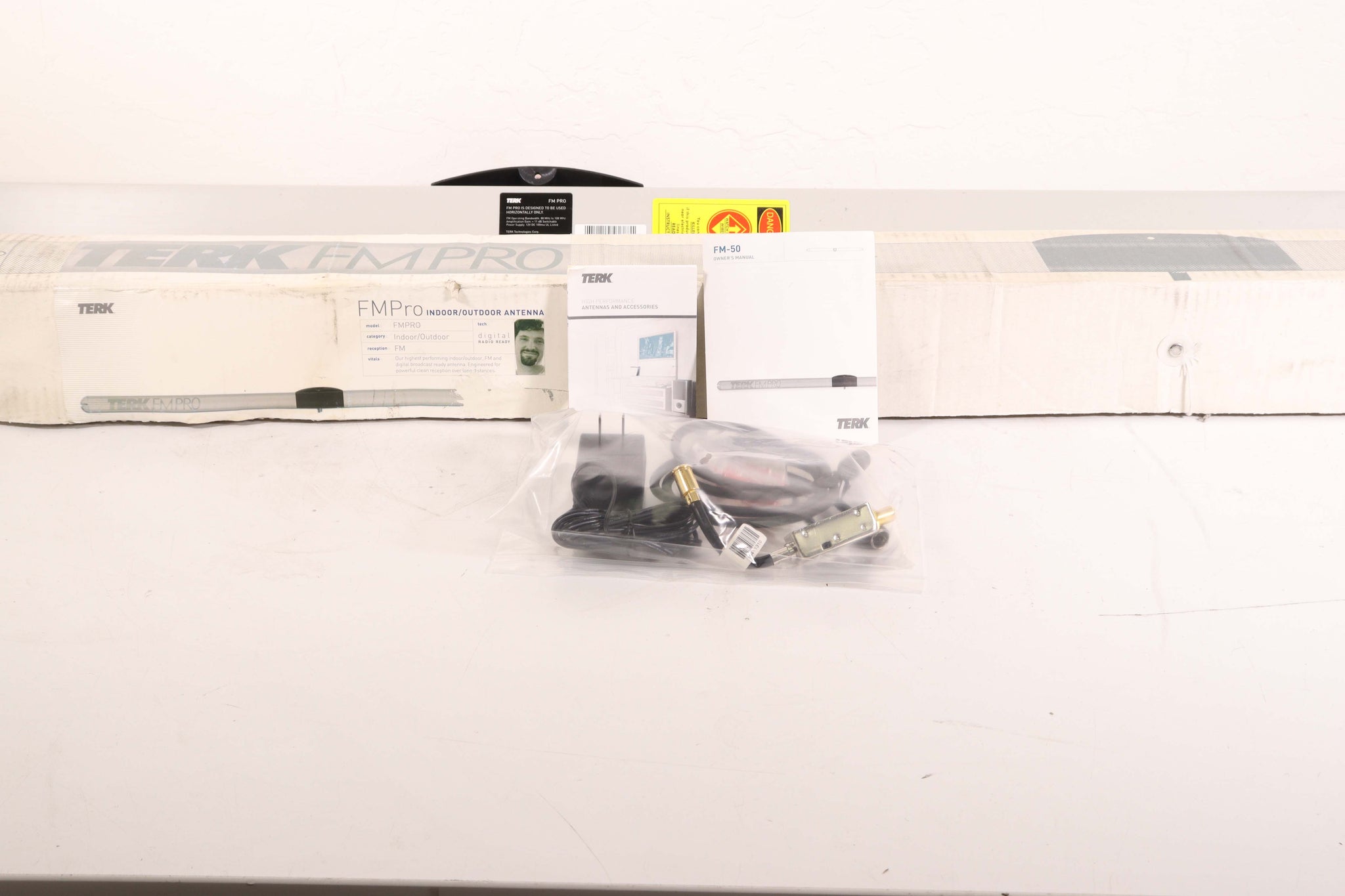 Terk FMPRO Indoor Outdoor Antenna for Enhanced AM FM Reception and Cla