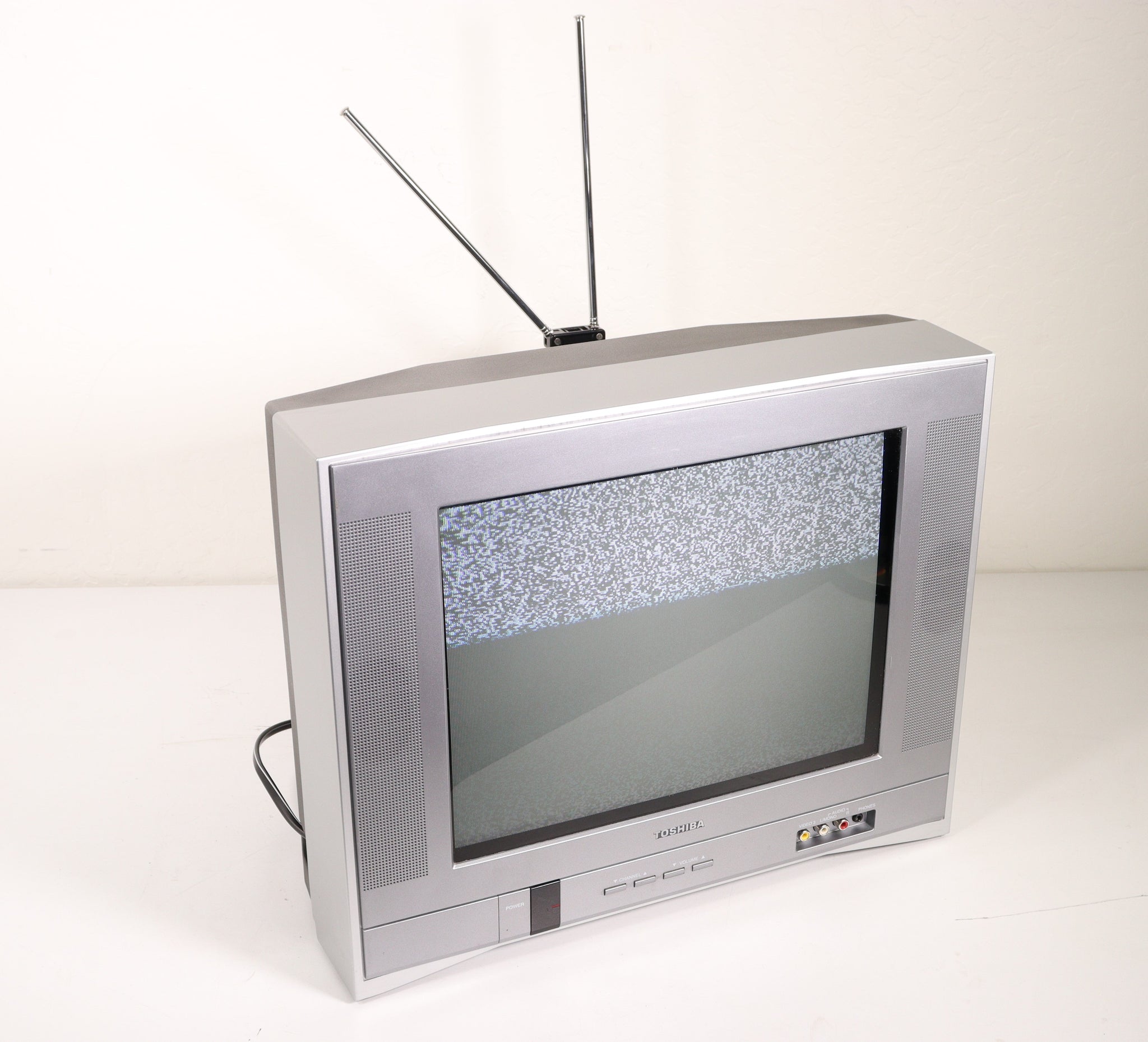 Toshiba 14" Color TV 14AF44 Vintage Gaming Tube Television Set with Co