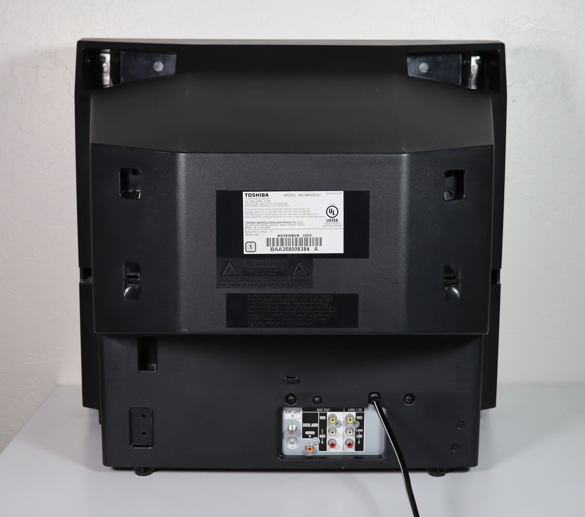 Toshiba 20 Inch Color TV DVD VCR VHS Player Combination Television MW2 ...