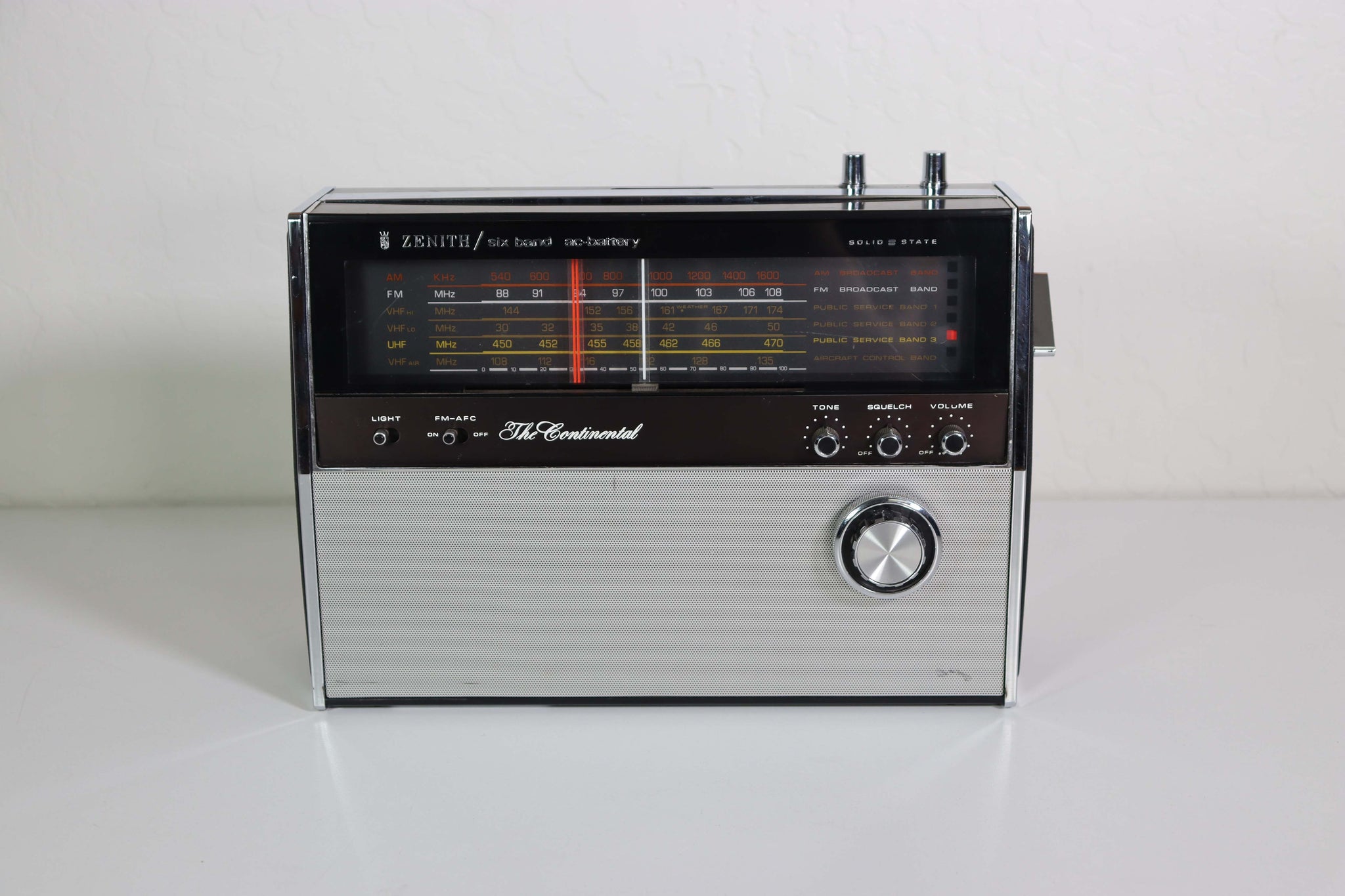 Zenith Six Band Solid State The Continental AM FM Public Service Band ...